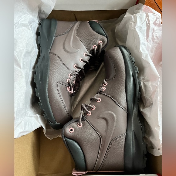 Nike | Shoes | Brand New Nike Manoa Leather Boots | Poshmark